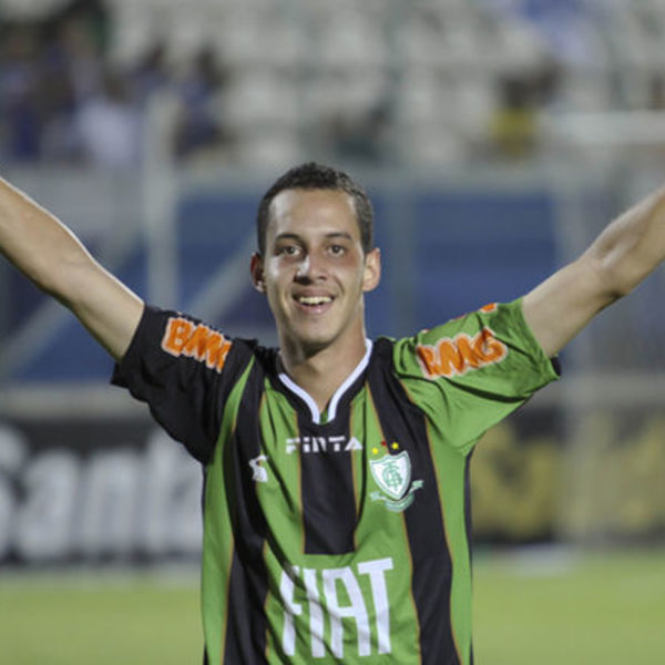 Em busca de reforços, Flamengo mira craque do América-MG; veja Em busca de reforços, Flamengo mira craque do América-MG; veja