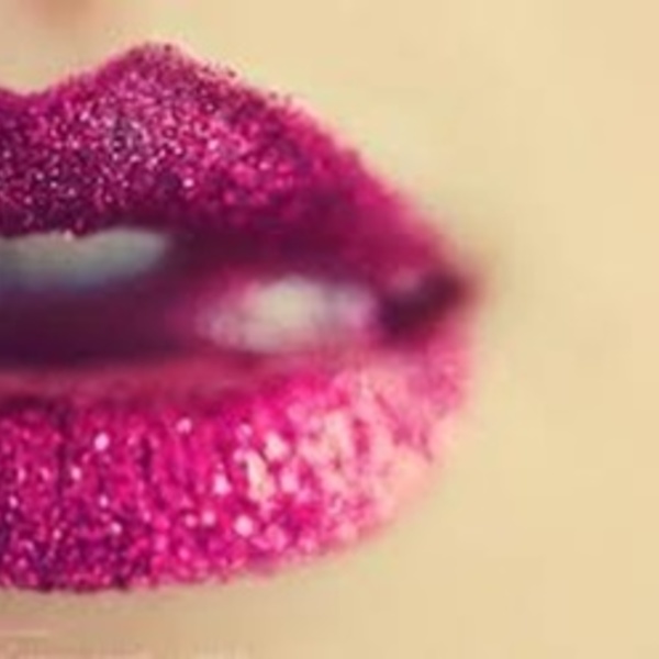 Como valorizar o formato da sua boca com o batom certo