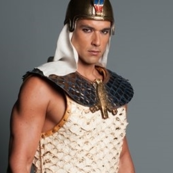 Ex-galã da Globo Sérgio Marone, estreiou na Record em 'Os Dez Mandamentos'