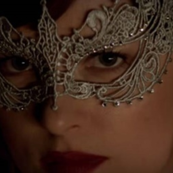 Novo filme '50 Tons’ tem baile de máscaras sensual, diz autora