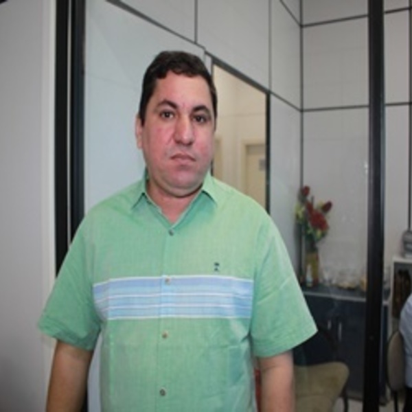 Prefeito Adriano Veloso participa de coletiva a imprensa na APPM