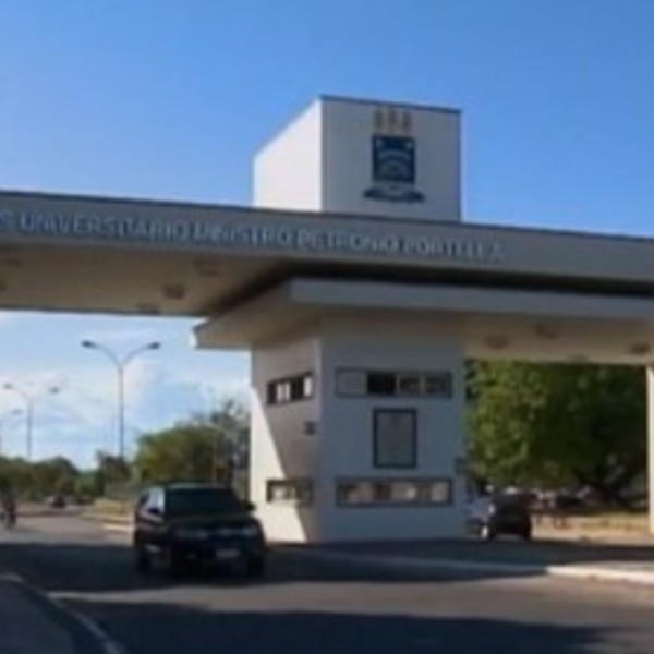 UFPI abre concurso com 55 vagas para professor