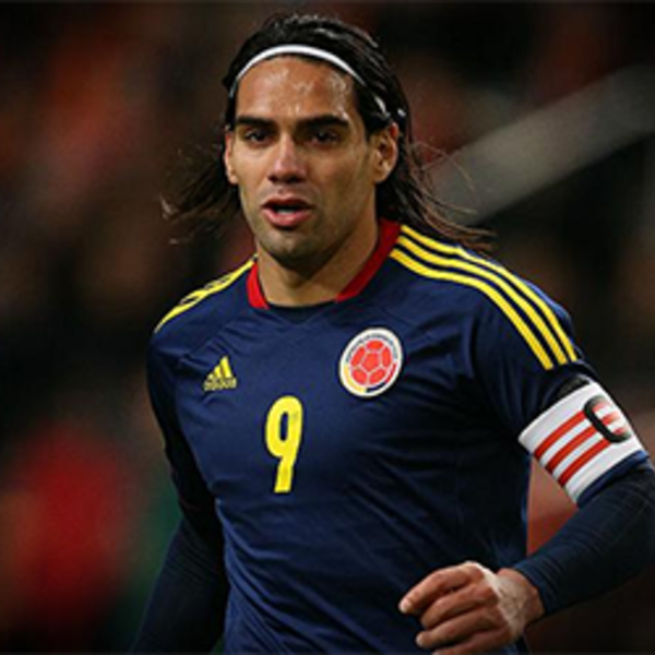 Falcao troca o Manchester United pelo Chelsea e volta à Champions