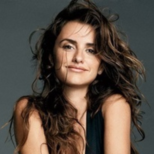 Aos 40, Penélope Cruz é eleita a mulher mais sexy do mundo por revista