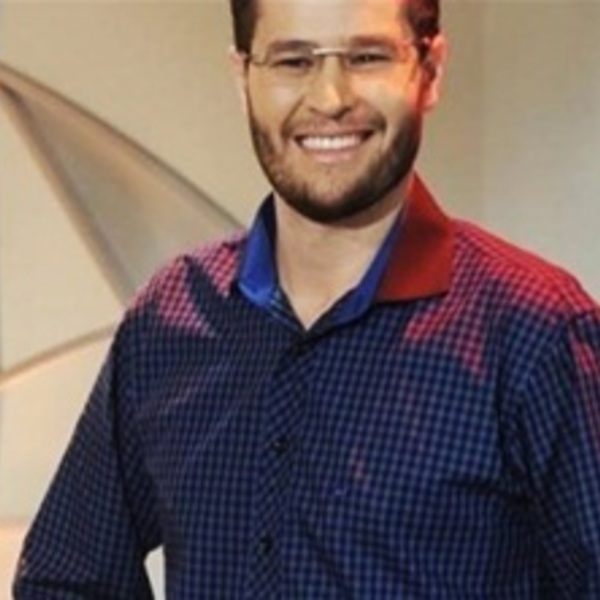 Pedro Leonardo estreia em reality show 11 meses após sair do hospital
